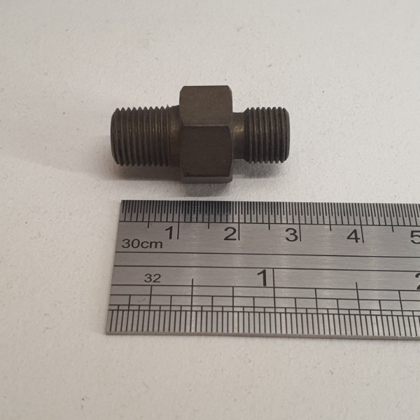 Adaptor – Oil Line To Cyl. Block X-Flow – Redline Components